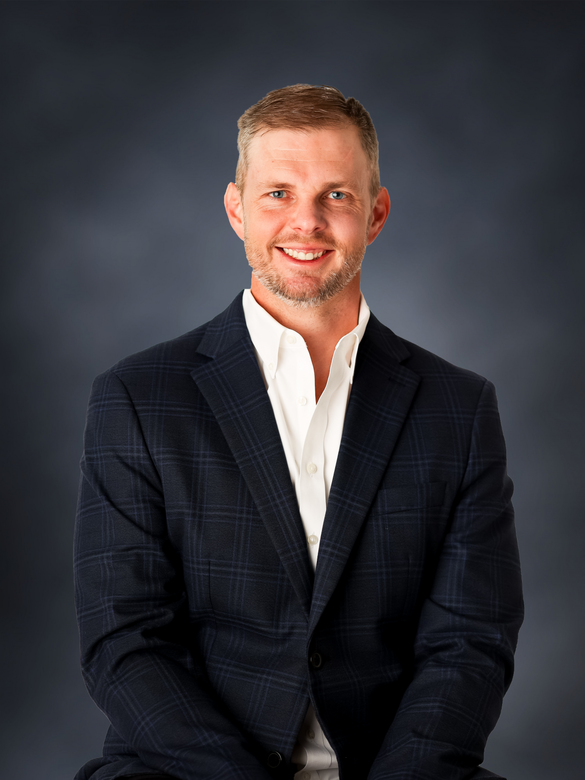 Derek Oldham Bio | Lippard Real Estate and Auction